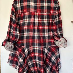 Nostalgia | Tops | Nostalgia Plaid Floral Button Up Shirt | Poshmark